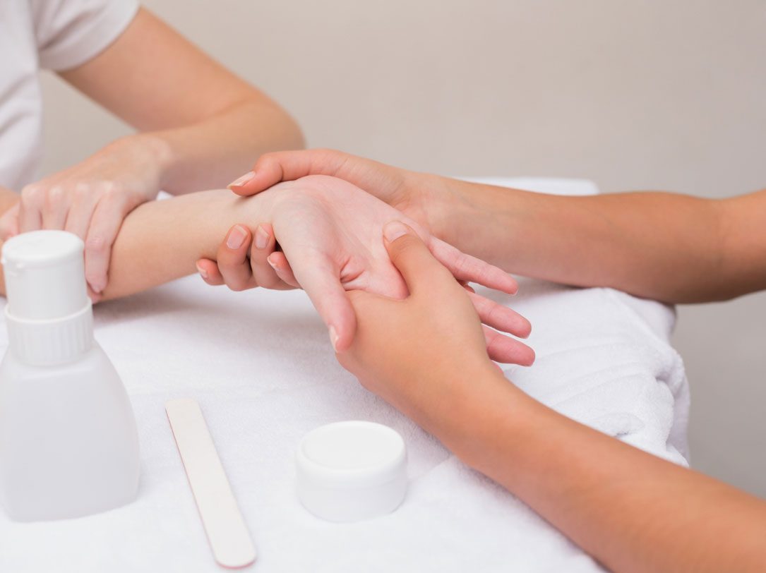 Hand/Foot Treatment - artisanbeautyclinic.ca